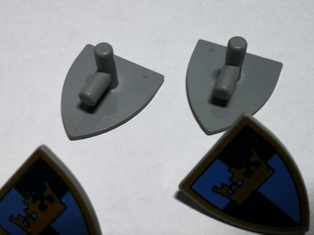 Lego Castle shield, Hobbies & Toys, Toys & Games on Carousell