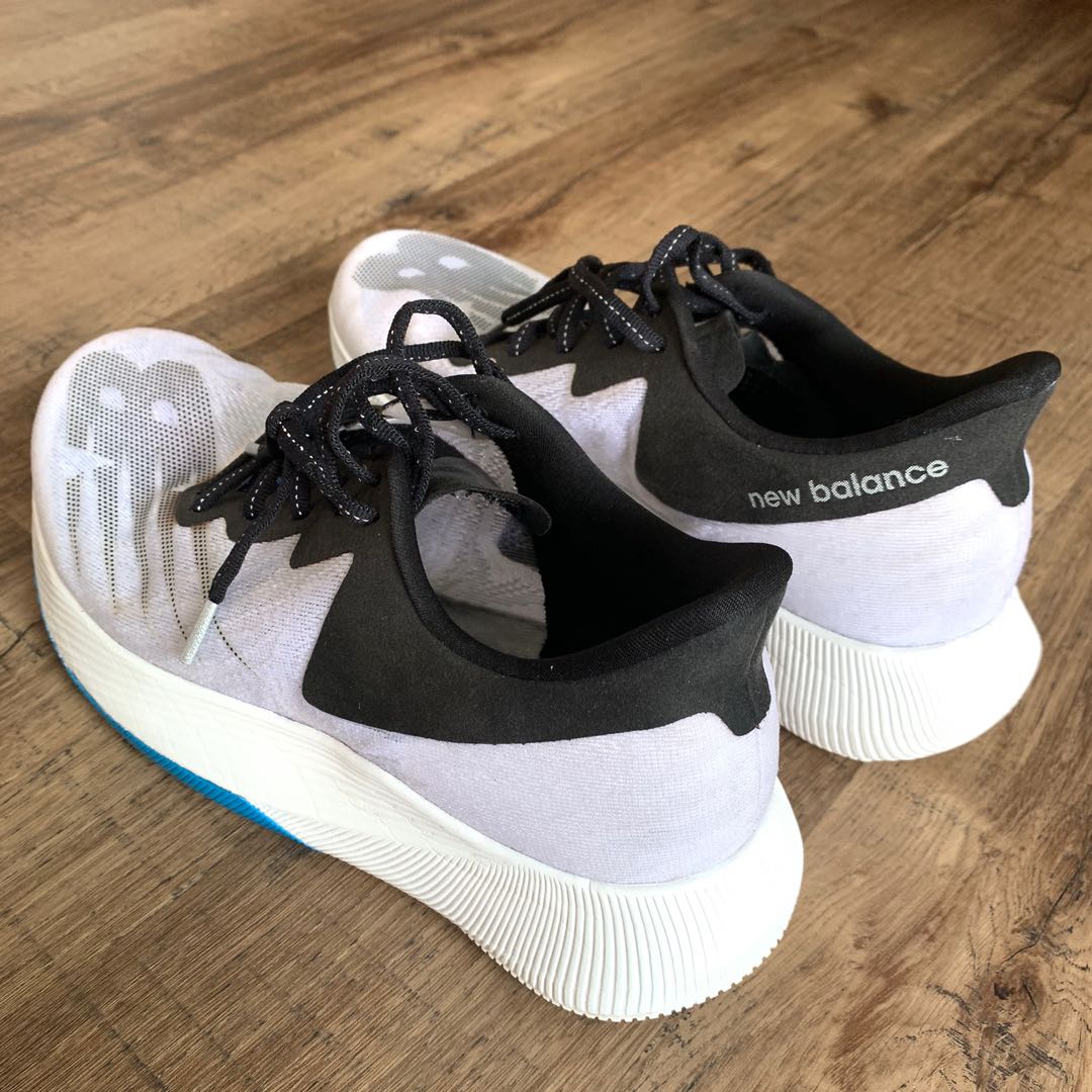 New Balance FuelCell TC Carbon Plated racer trainer competition running ...