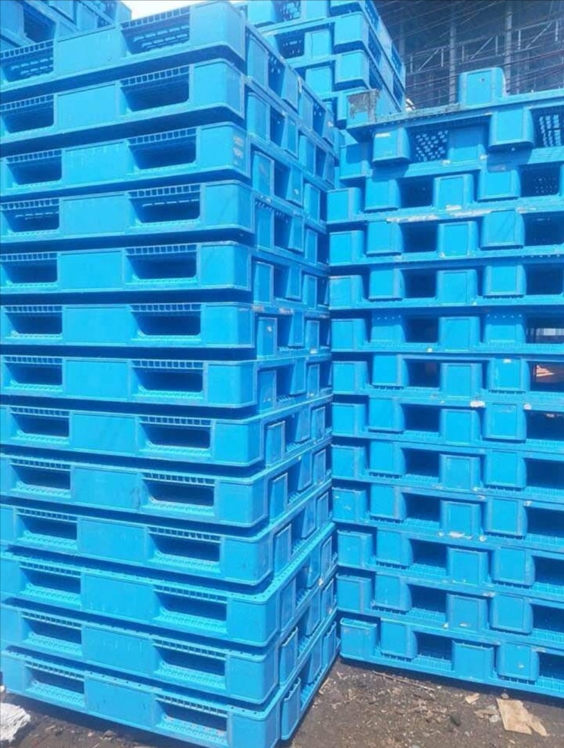 Plastic pallet paleta tarima, Commercial & Industrial, Construction ...