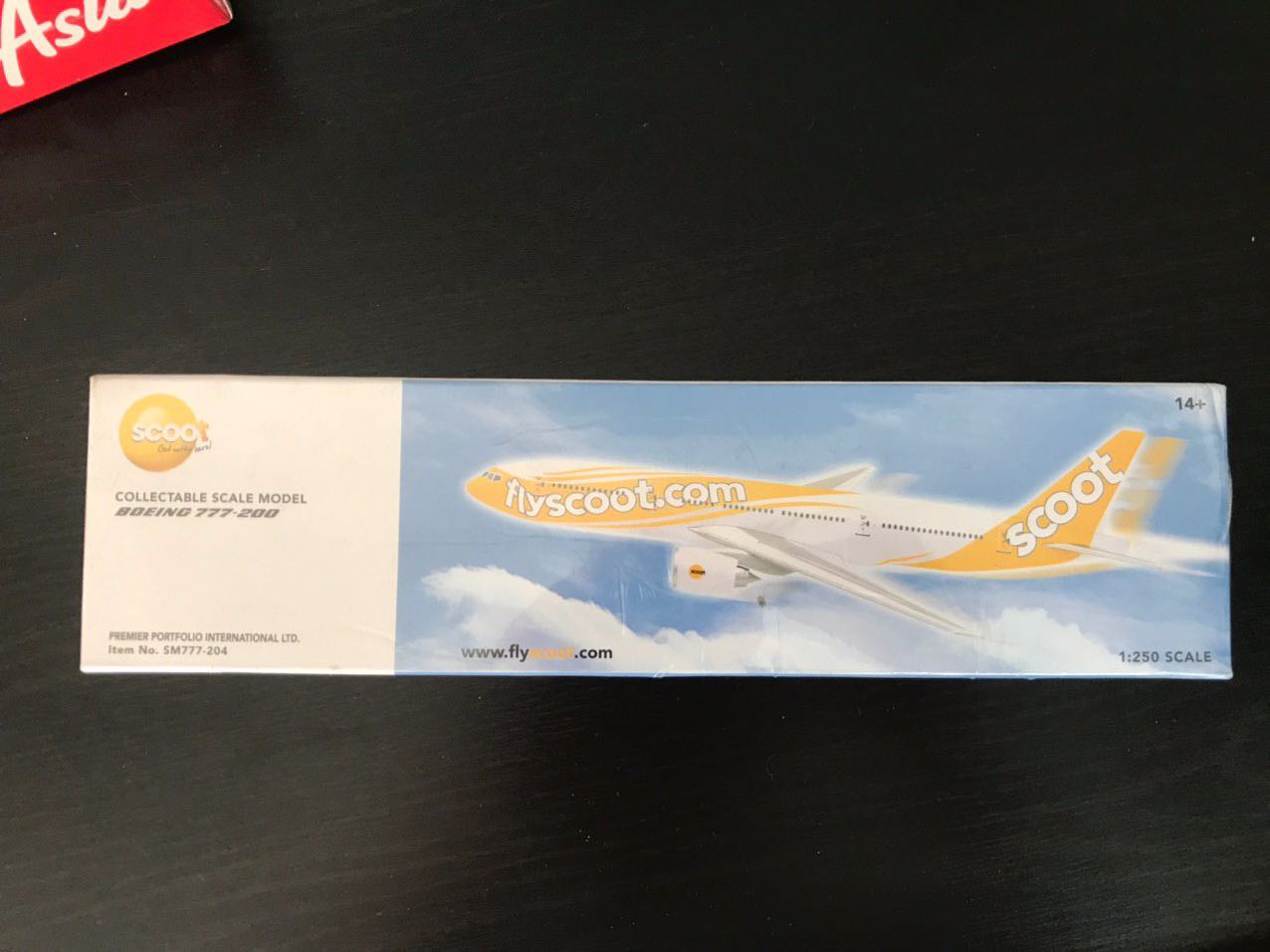 Scoot Air 1/250 Aircraft Scale Model, Hobbies & Toys, Toys & Games on ...