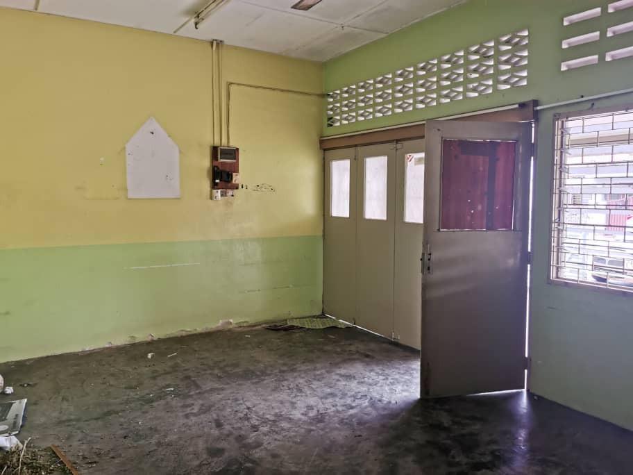 Teres Setingkat Kg. Jawa Tmn Ros Kuantan FREEHOLD [EXTRA LAND AT THE ...