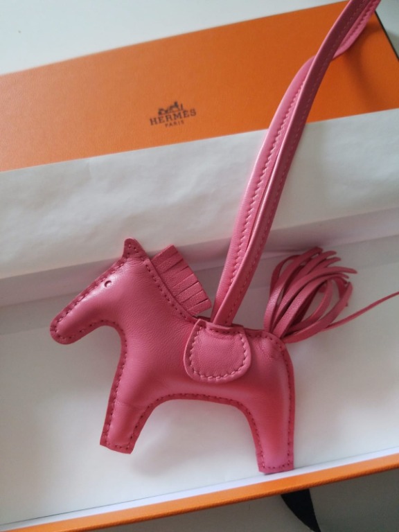 全新 Hermes Rodeo PM So Pink 細馬仔, 名牌, 手袋及銀包 - Carousell