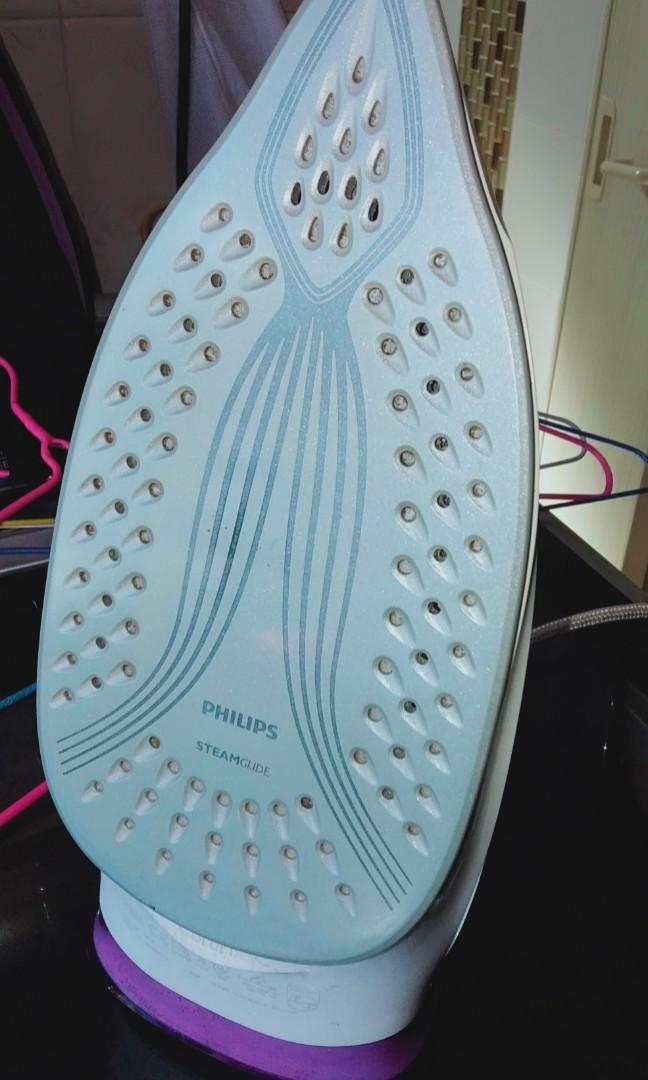 Philips Azur Performer 2400w steam Iron, TV & Home Appliances, Irons ...
