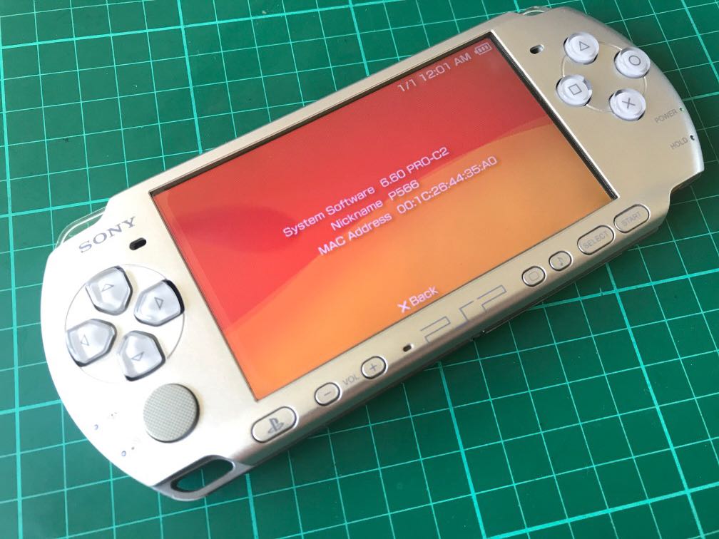 Sony Psp 3000 Slim Mystic Silver, Video Gaming, Video Game Consoles ...