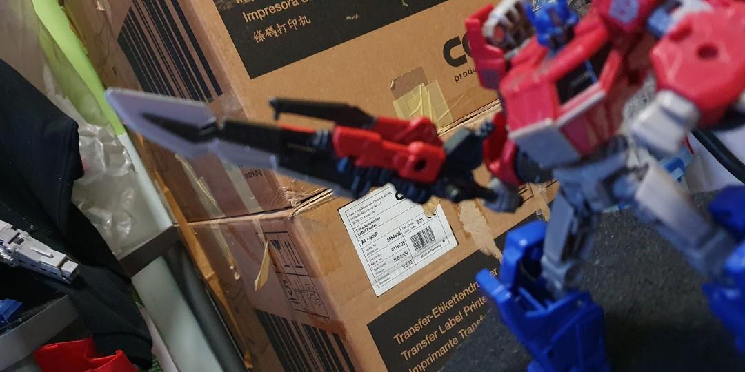 Transformers foc optimus prime with ultra magnus weapon combine sword ...