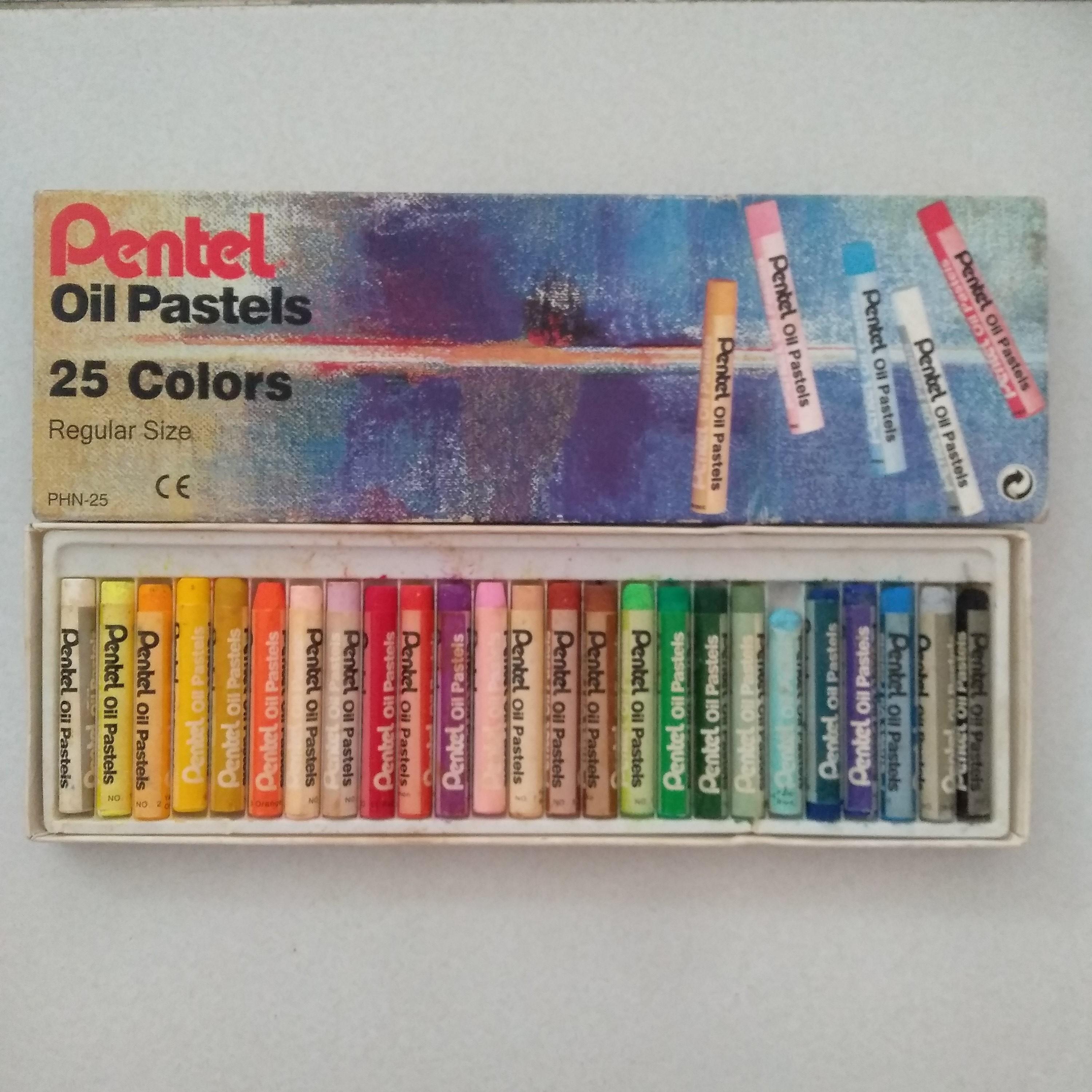 25 colours oil pastels, Hobbies & Toys, Stationery & Craft, Craft ...