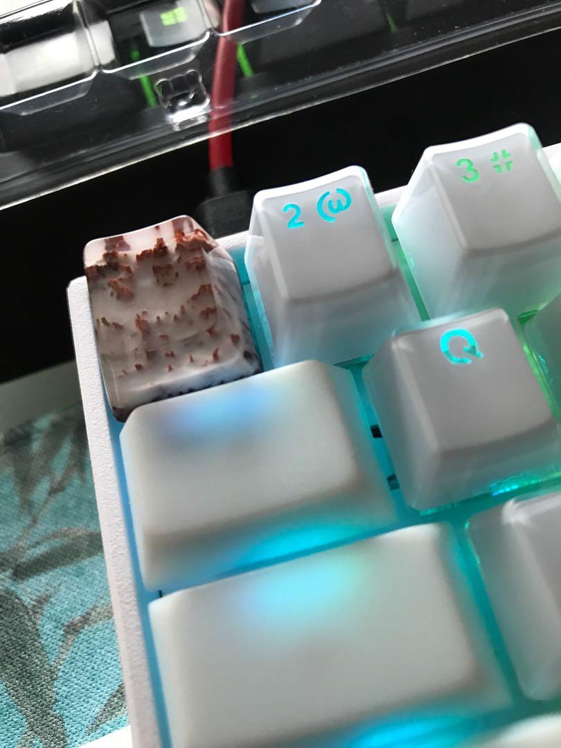 “Crystal” covered keycaps - 104 OEM key caps, Computers & Tech, Parts ...