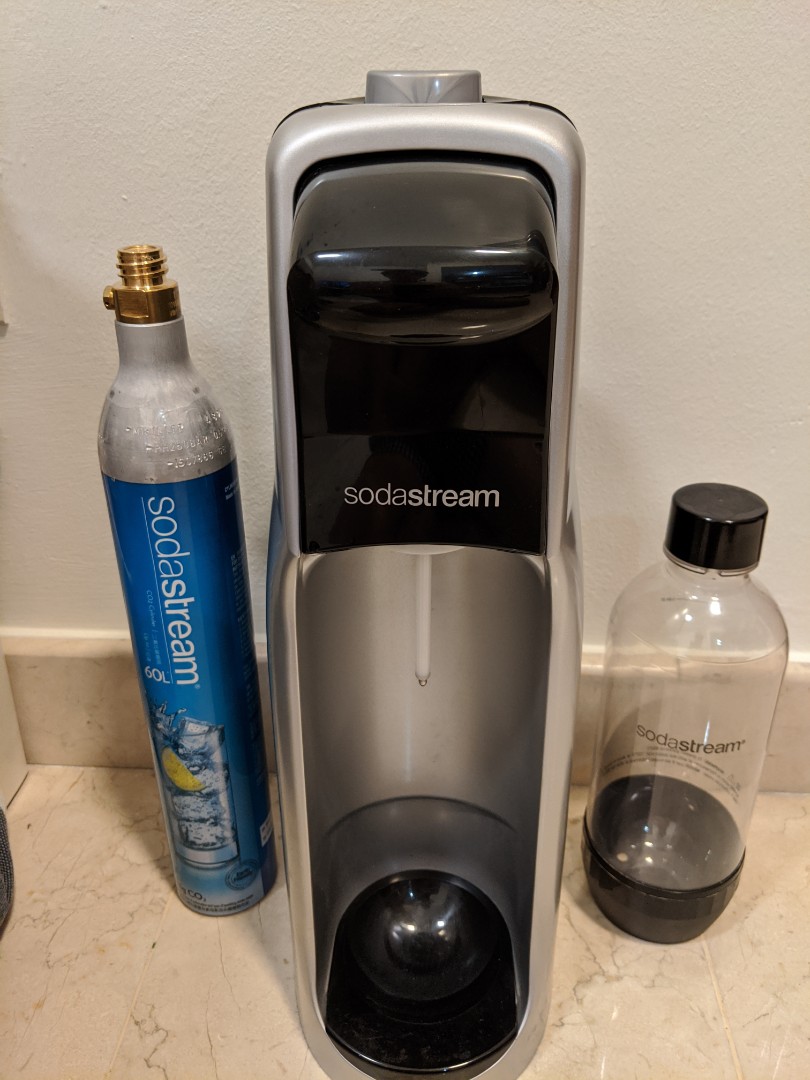 SodaStream Jet Sparkling Water Maker, Home Appliances, Kitchenware on ...