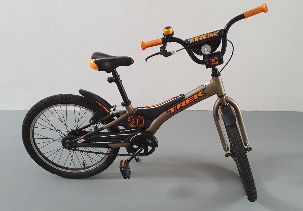 TREK Jet 20, Sports Equipment, Bicycles & Parts, Bicycles on Carousell