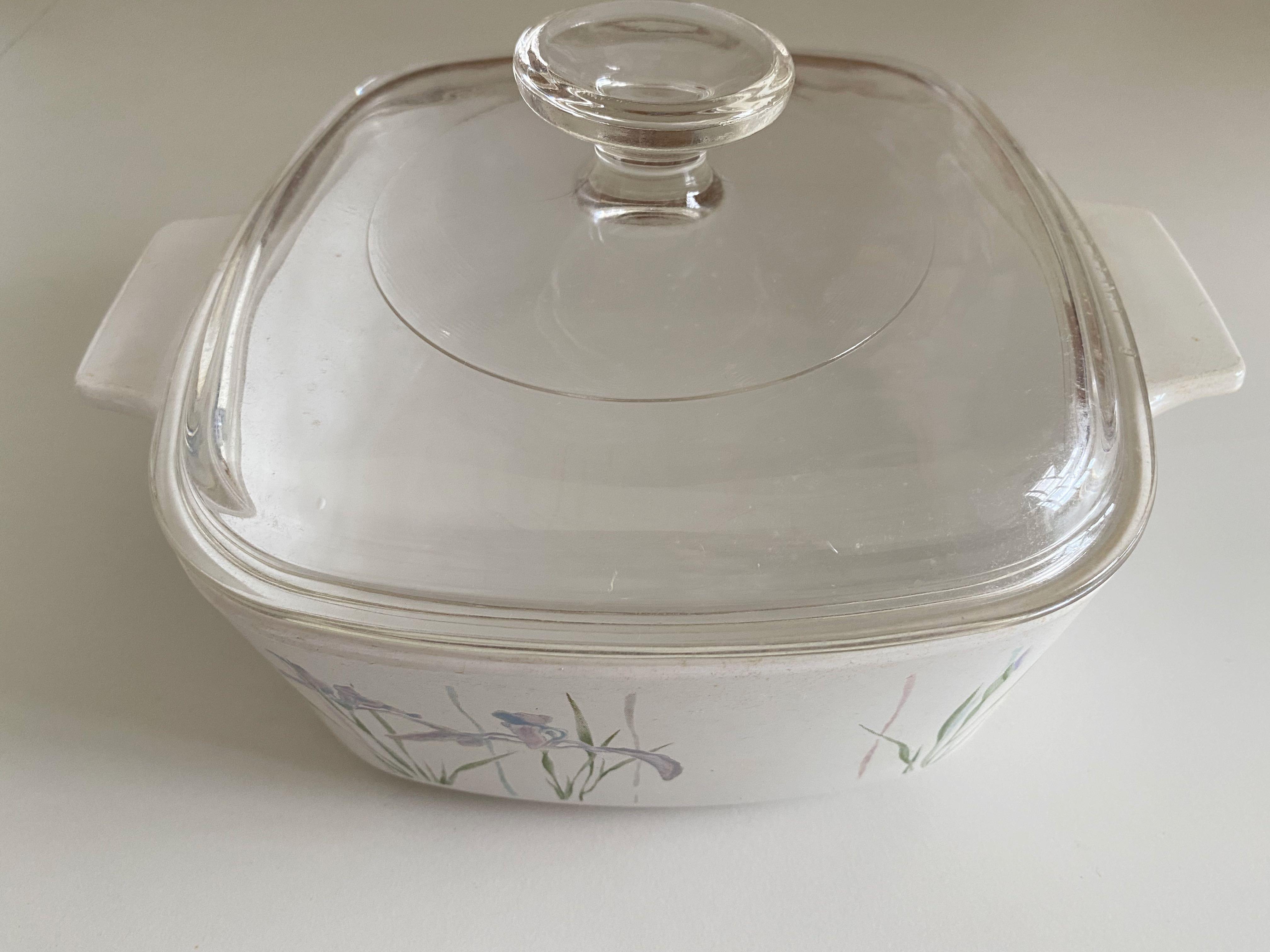 Corning Ware Pot (18 x 18 x 8cm), Home Appliances, Kitchenware on Carousell