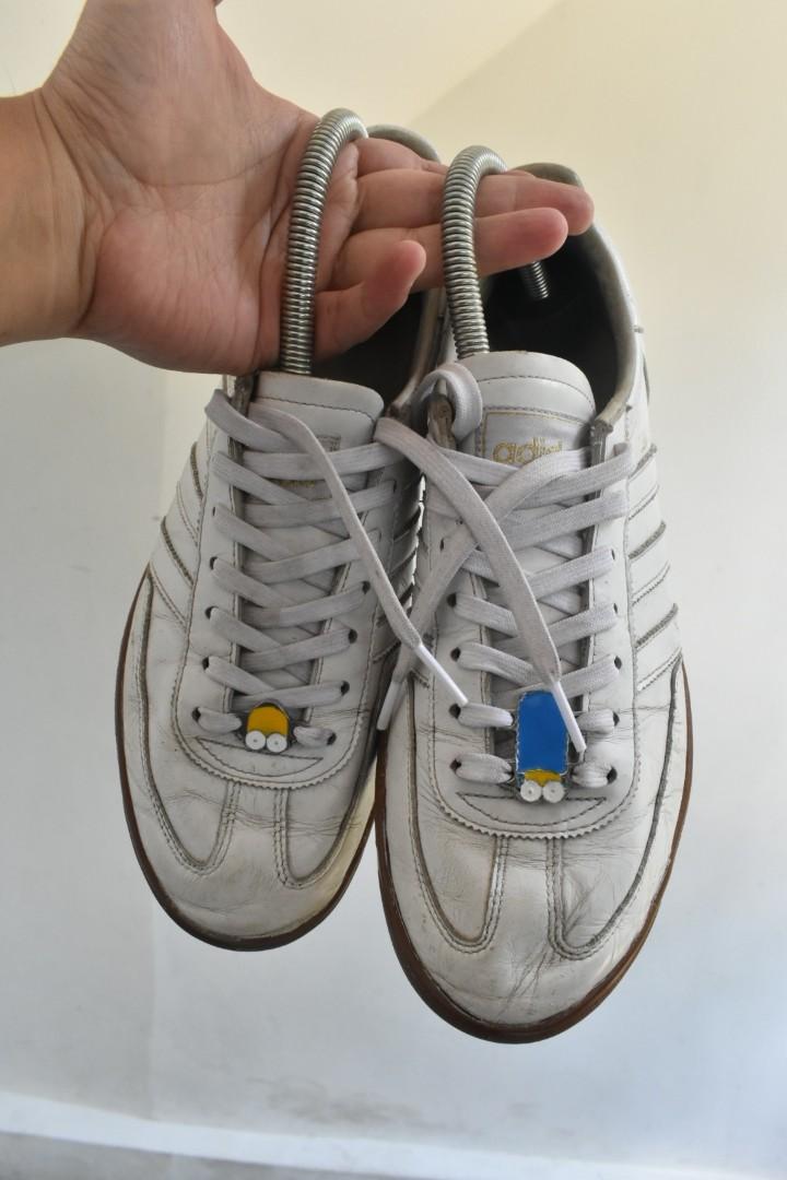 Sepatu YANG paling cocok untuk event santai dan serius, Fesyen Pria ...