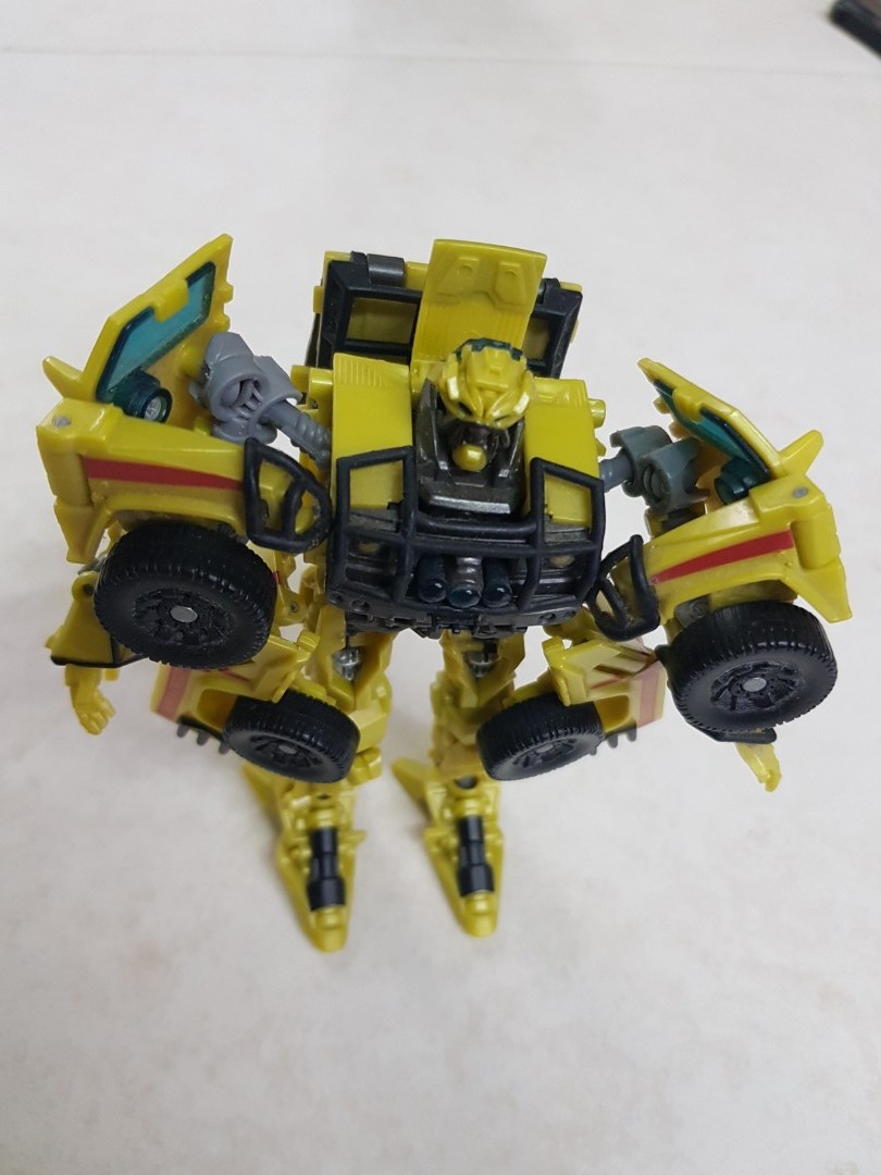 Transformer robot & jeep, Hobbies & Toys, Toys & Games on Carousell