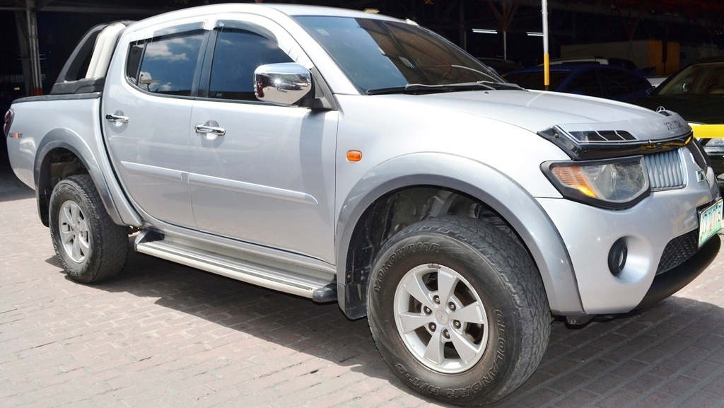 2007 Mitsubishi Strada Triton 4x4 Automatic Not Hilux Raptor Wildtrak ...