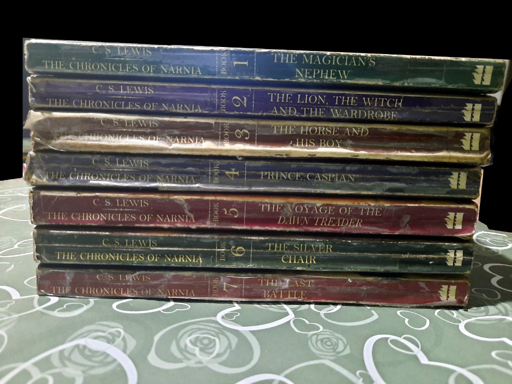 Chronicles of Narnia (full set), Hobbies & Toys, Books & Magazines, Children's Books on Carousell