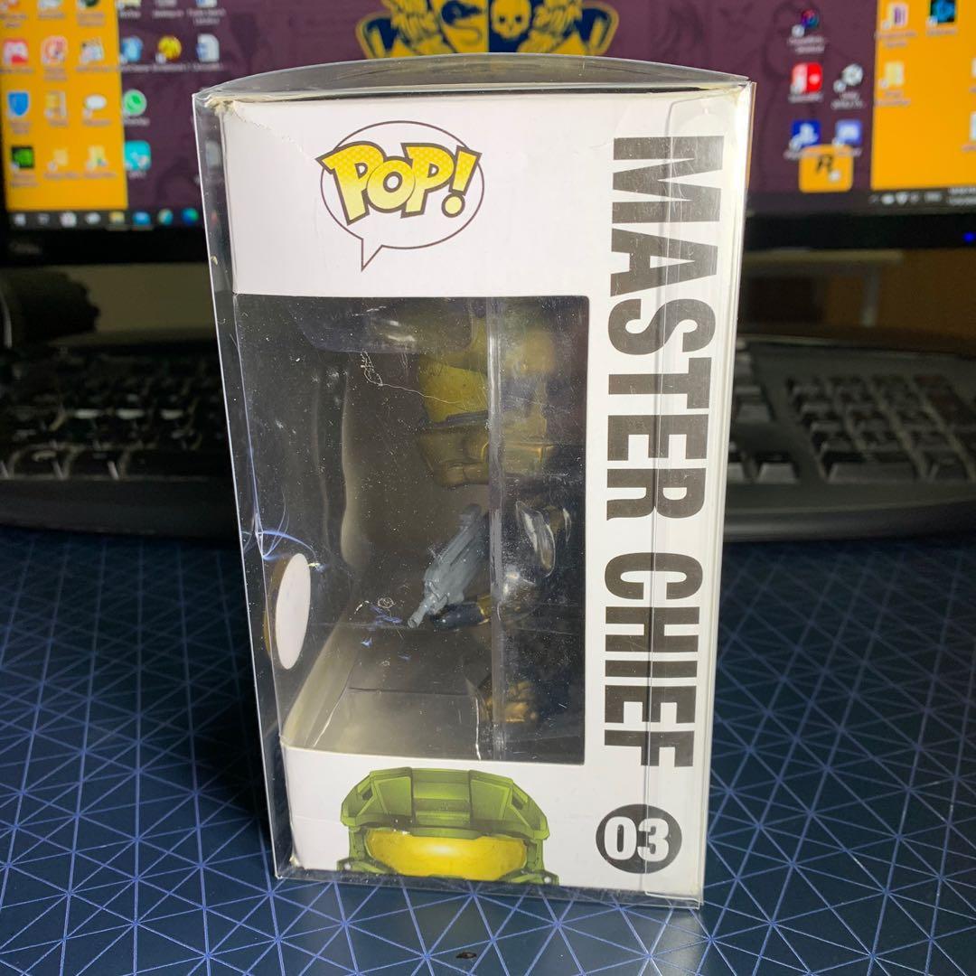 Funko Pop Halo - Gold Master Chief Blockbuster Exclusive, Hobbies ...