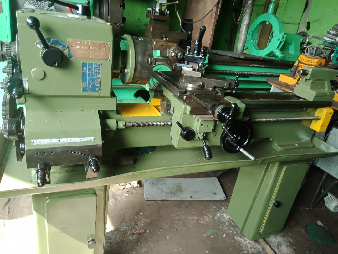 Lathe machine, Furniture & Home Living, Cleaning & Homecare Supplies ...