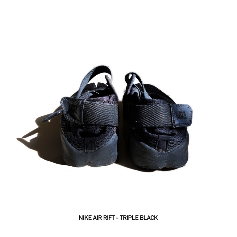 NIKE AIR RIFT (NINJA) - TRIPLE BLACK, Fesyen Pria, Sepatu , Sneakers di ...