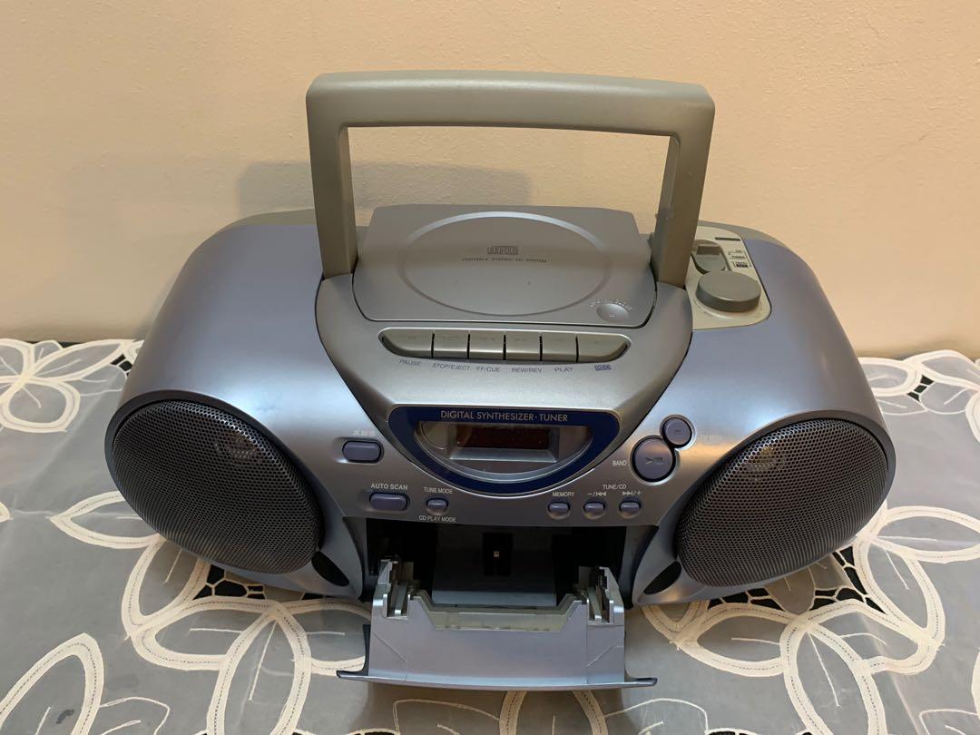 NOSTALGIC Panasonic RX-D17 Portable Stereo CD System with Radio ...