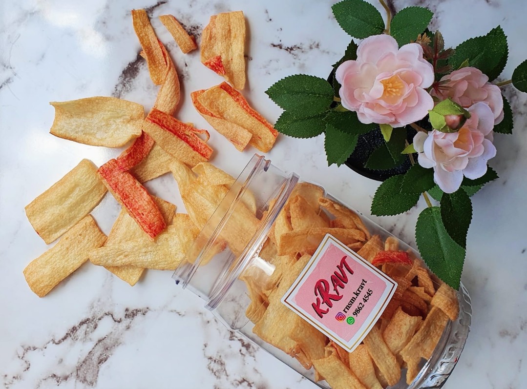 Halal Original Crabstick Crackers, Food & Drinks, Packaged & Instant ...