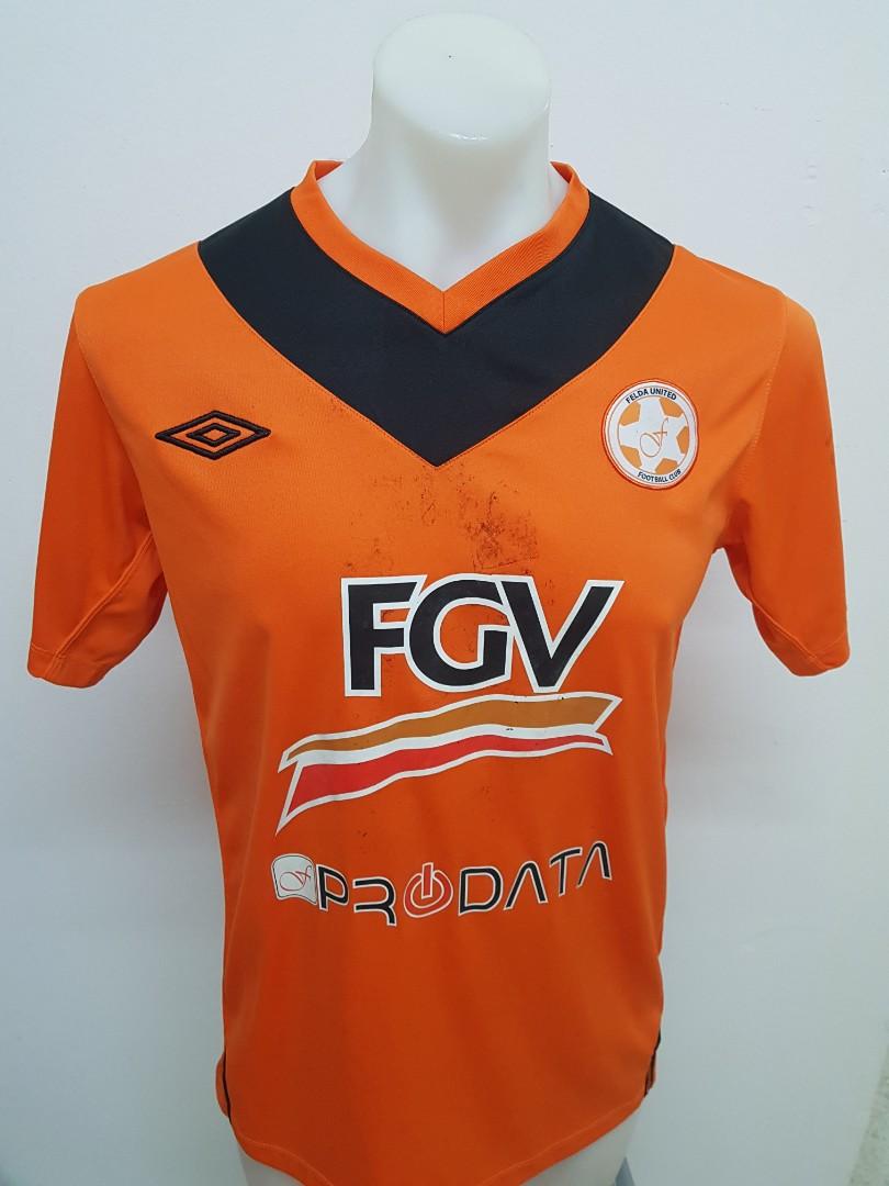 Original Felda United Home Kit, Men's Fashion, Activewear on Carousell
