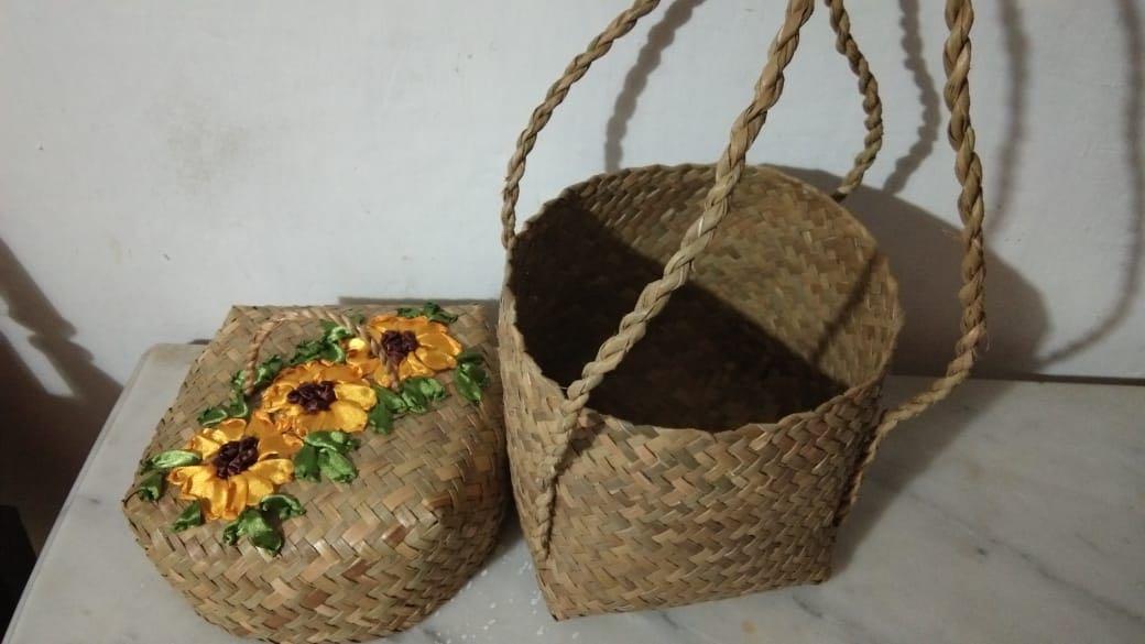 Tas purun cantik / bakul cantik, Desain & Kerajinan Tangan, Barang & Aksesoris Kerajinan di ...