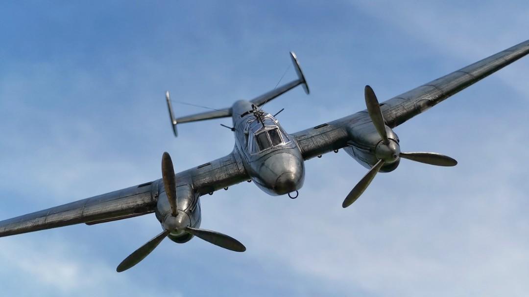 1/72 Petlyakov Pe-2, Peshka "Unknown Unit" HOBBY BOSS, 興趣及遊戲, 玩具 & 遊戲類 ...