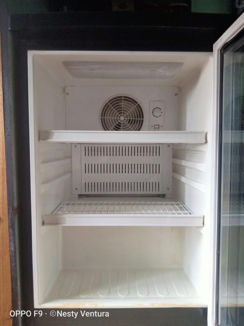 Beverage Showcase Chiller with Light "Hanabishi", TV & Home Appliances ...