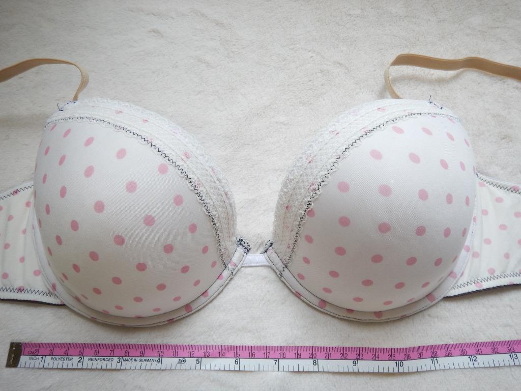 MY 大 BRA Size 38C/85C 粉紅色圓點 ~白色性感Lace邊~舒適肩帶~鋼圈~立體無縫罩杯~時款舒適性感胸圍 $49 (免郵費 ...