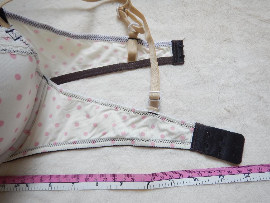 MY 大 BRA Size 38C/85C 粉紅色圓點 ~白色性感Lace邊~舒適肩帶~鋼圈~立體無縫罩杯~時款舒適性感胸圍 $49 (免郵費 ...
