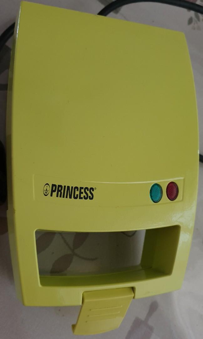 Spongebob Toaster/ Sandwich Maker, TV & Home Appliances, Kitchen ...