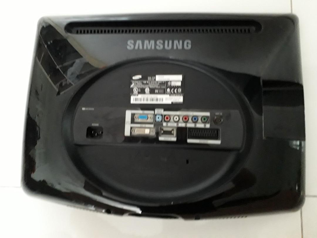 Samsung TV without TV stand, TV & Home Appliances, TV & Entertainment ...