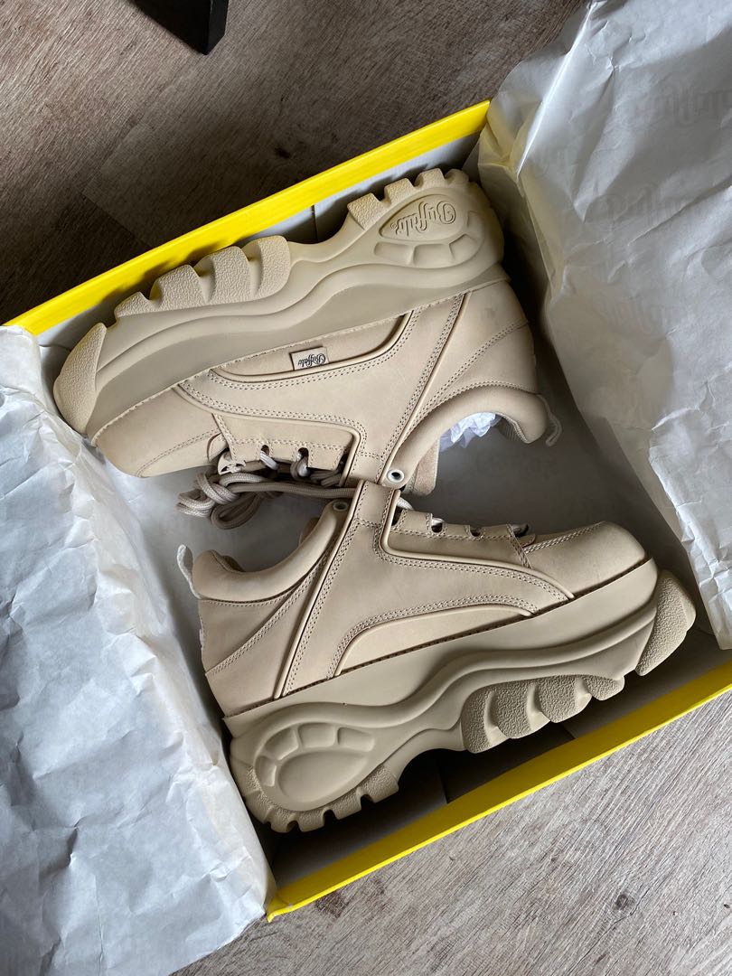 Buffalo London Classic Kicks Sneakers in Cream, Women's Fashion ...