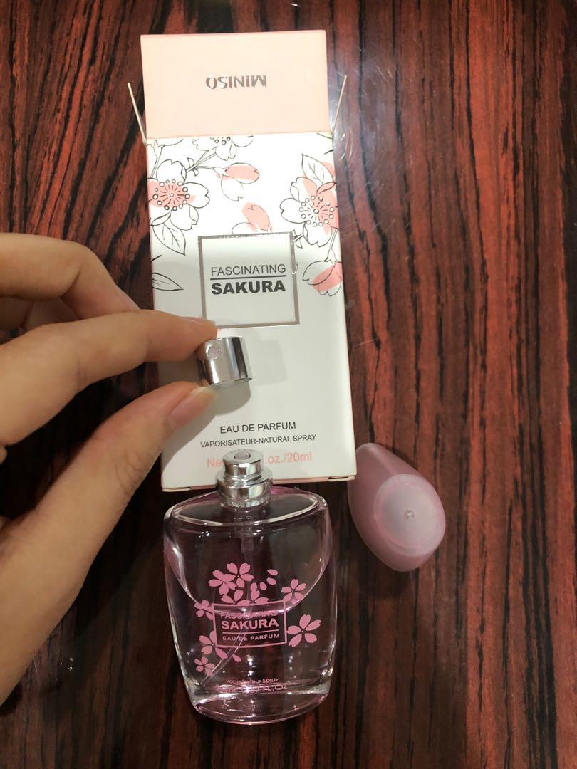 Miniso Fascinating Sakura Parfume, Kesehatan & Kecantikan, Parfum, Kuku ...