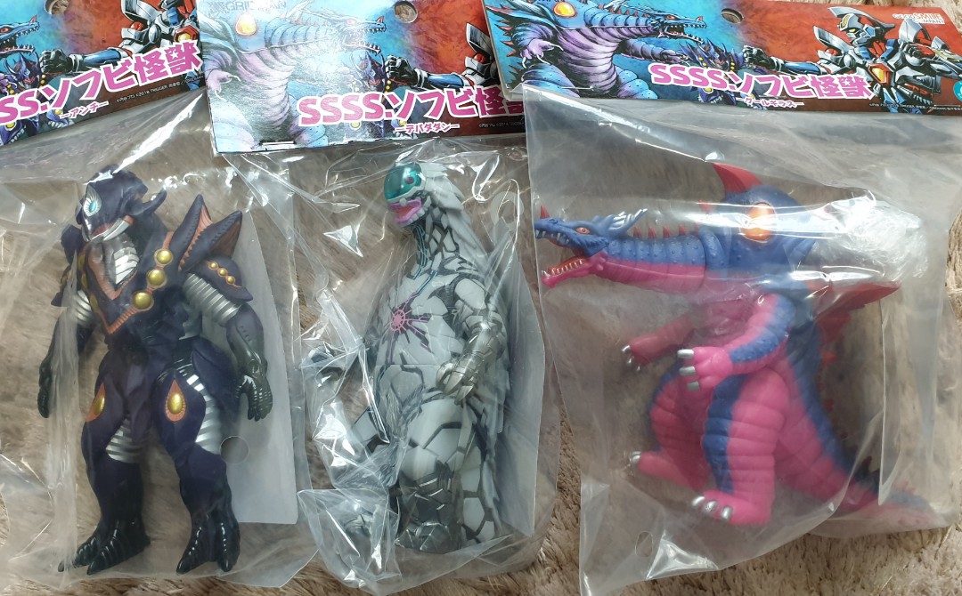 ssss.gridman ANIME KAIJU MONSTER Gridman Sofubi, Hobbies & Toys ...