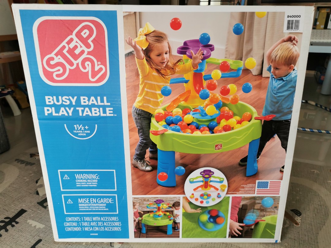 Step 2 Busy Ball play table, Hobbies & Toys, Toys & Games on Carousell