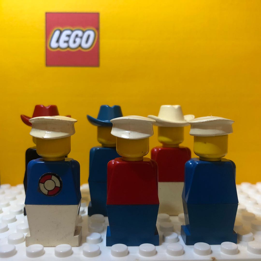 Lego Classic Minifigures 1975, Hobbies & Toys, Collectibles ...