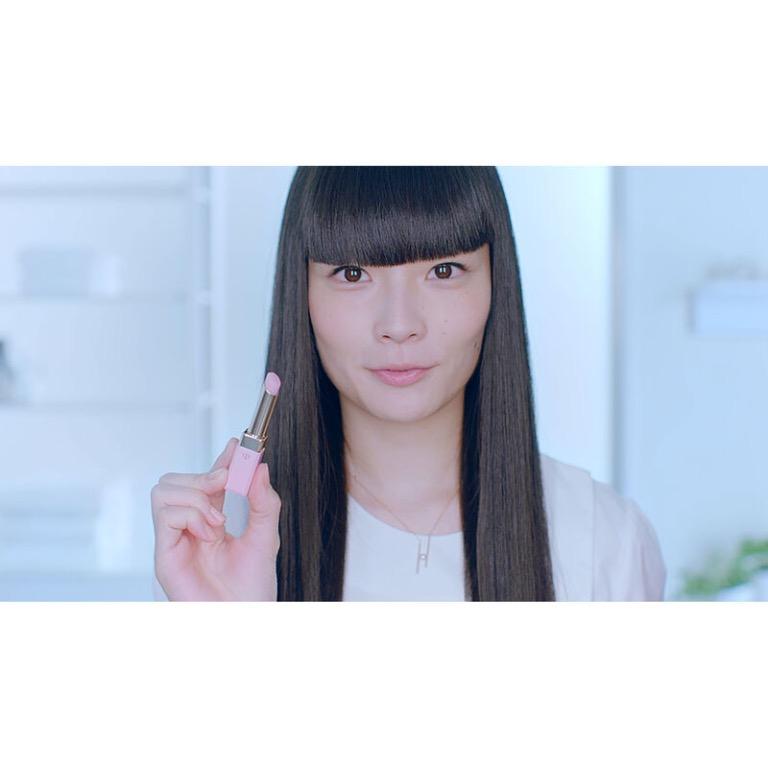 NEW! Cpb Cdp cle de peau beaute LIP GLORIFIER / Lip balm, Beauty ...