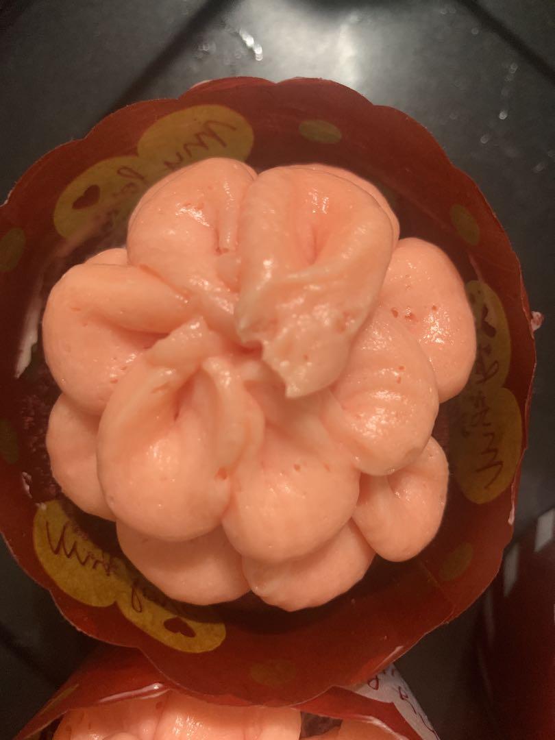 ordinary cupcakes, Food & Drinks, Packaged & Instant Food on Carousell