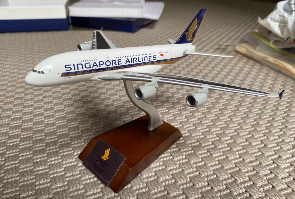 SIA A380 1:400 Model Plane Display, Hobbies & Toys, Memorabilia ...