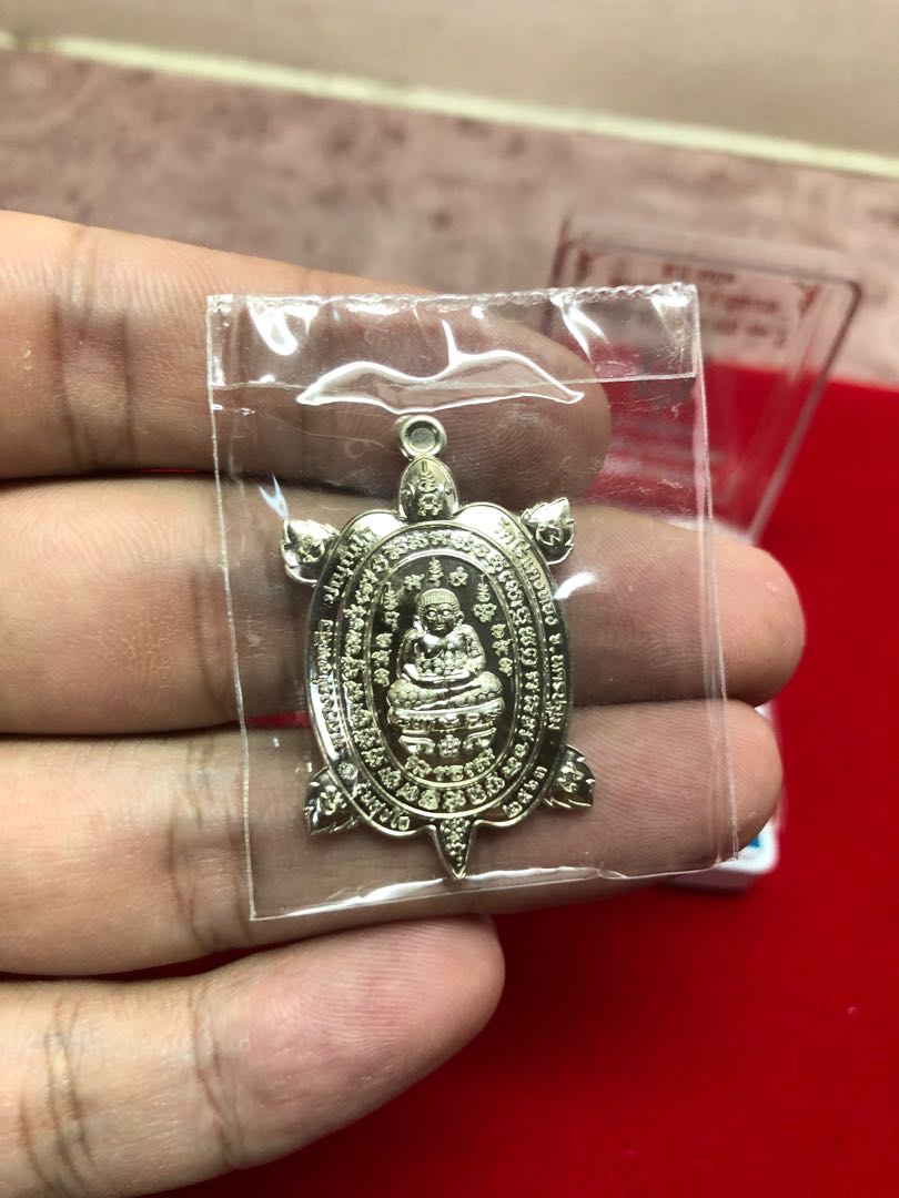 Wat Rai tang tong BE2563 wealth turtle, Hobbies & Toys, Memorabilia ...