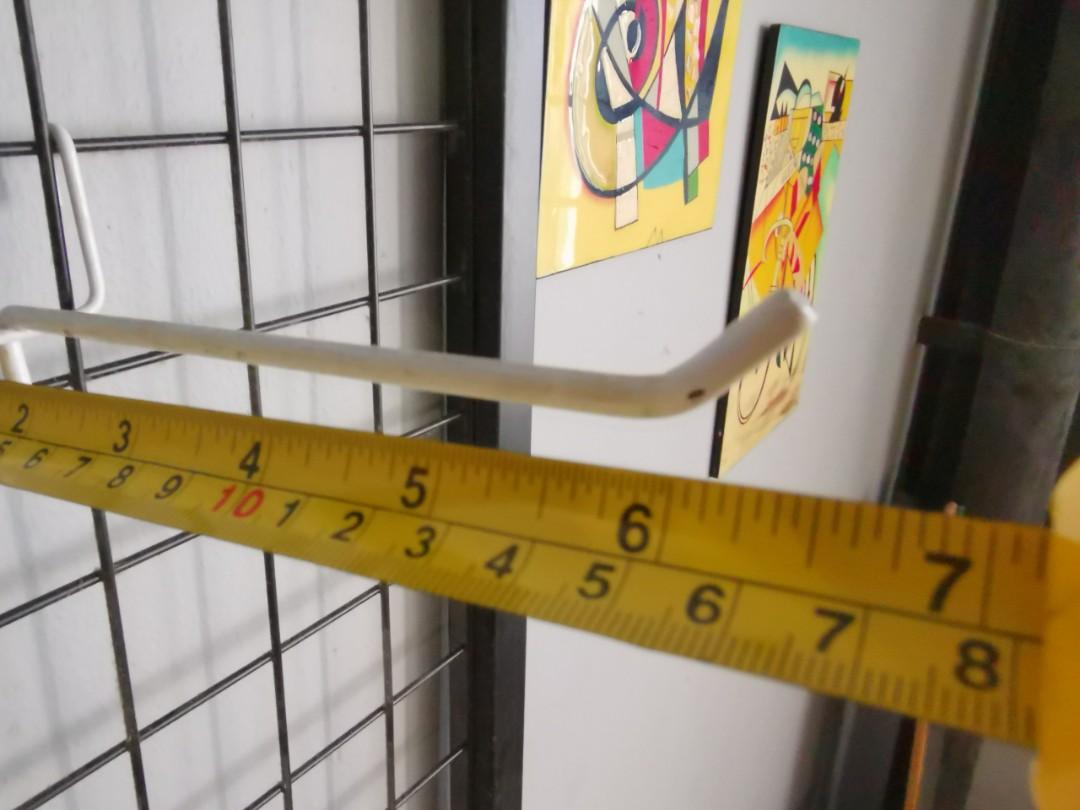 Wire mesh hook, Furniture, Others on Carousell