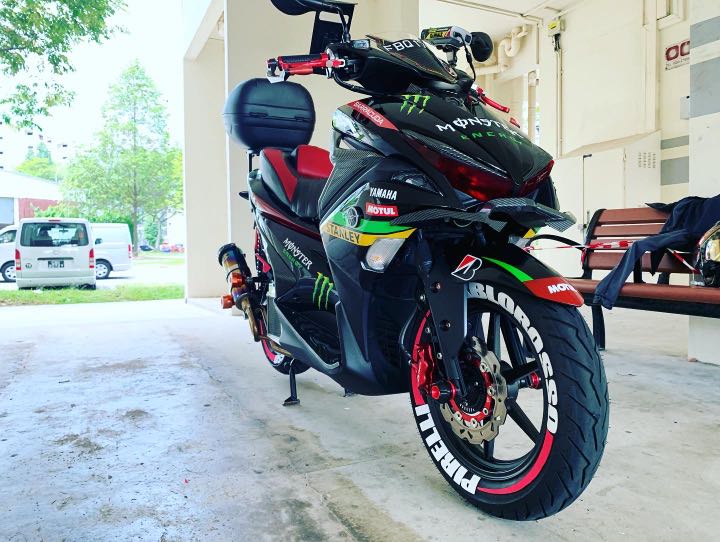 Yamaha aerox Tyre bomb / tyre lettering / tyre tag / tire lettering ...