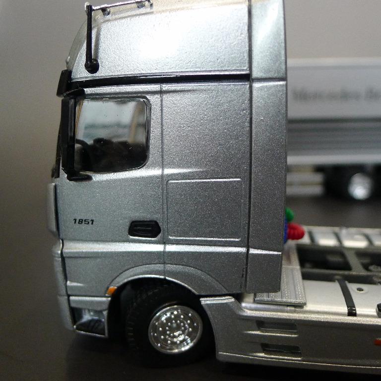 1:50 Diecast Mercedes Benz Actros MP4 1851 prime mover model with ...