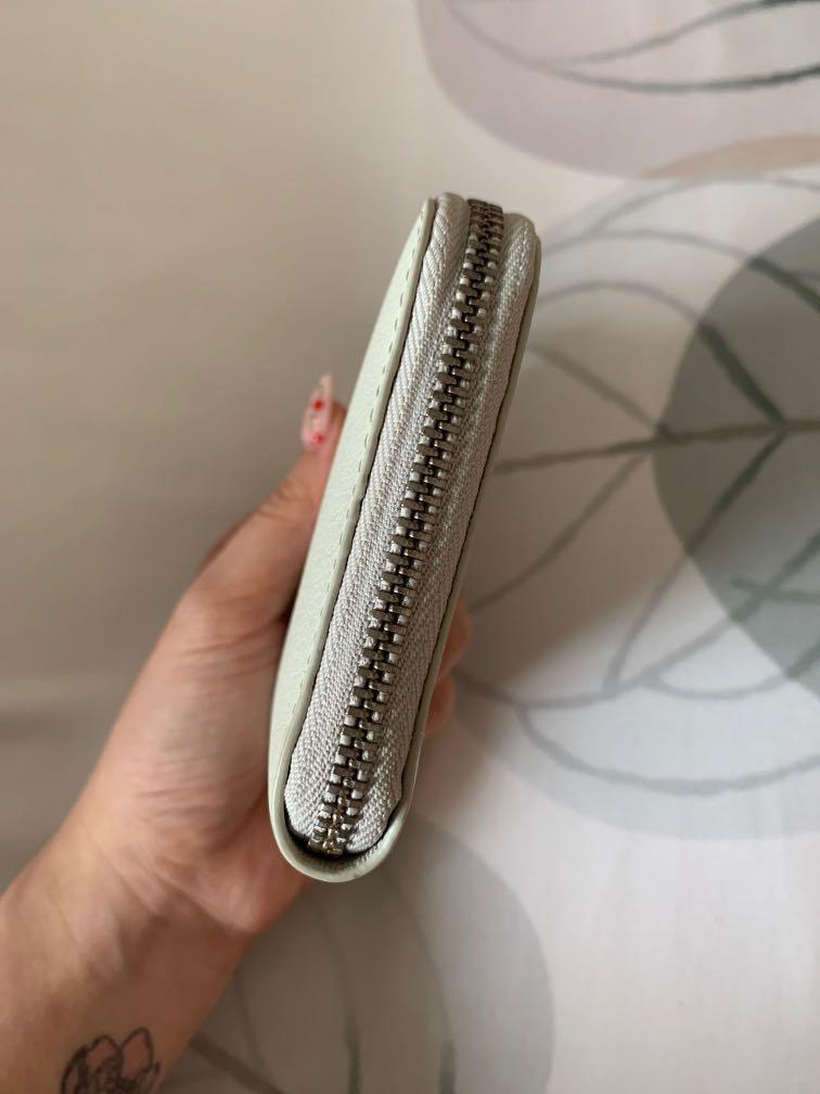 Bellroy Pocket Mini - Alabaster (Light Grey leather) Slim wallet ...