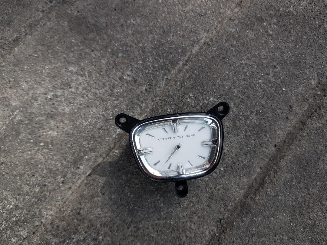 Chrysler 300c Town and Country Dashboard Clock Original Used, Car Parts ...