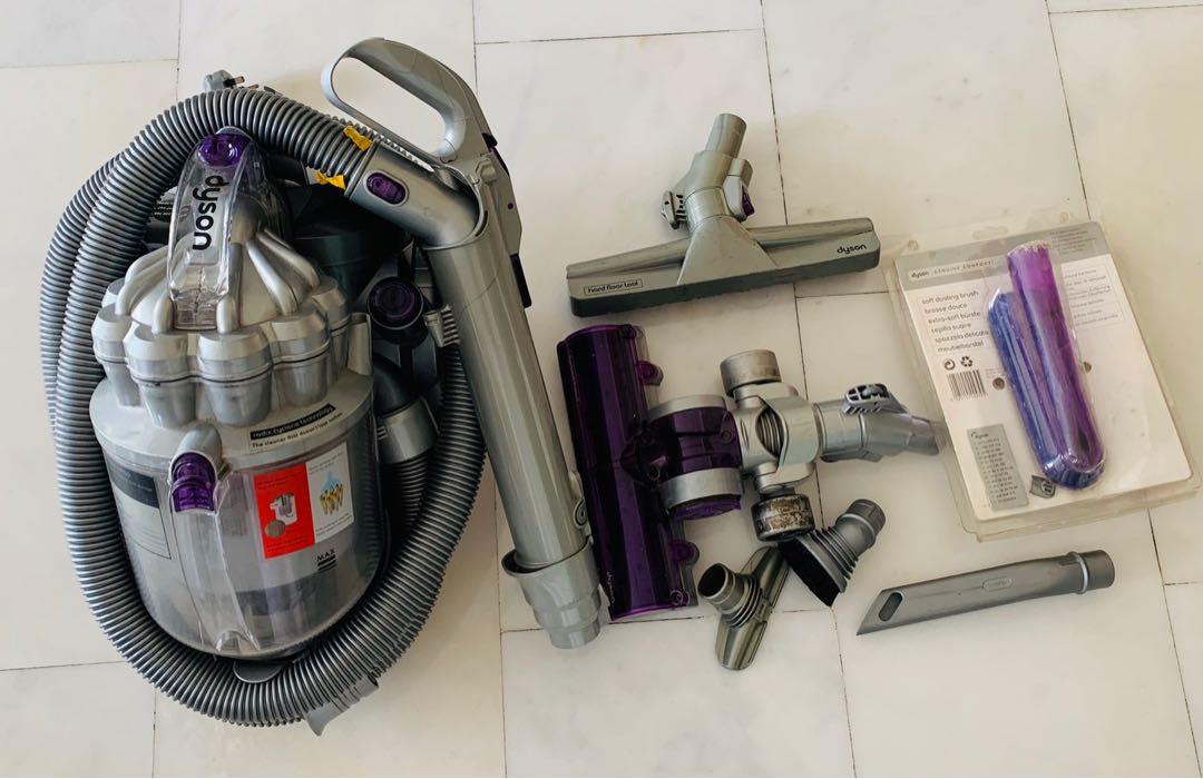Dyson DC08 Turbine Vacuum Cleaner, TV & Home Appliances, Vacuum Cleaner ...