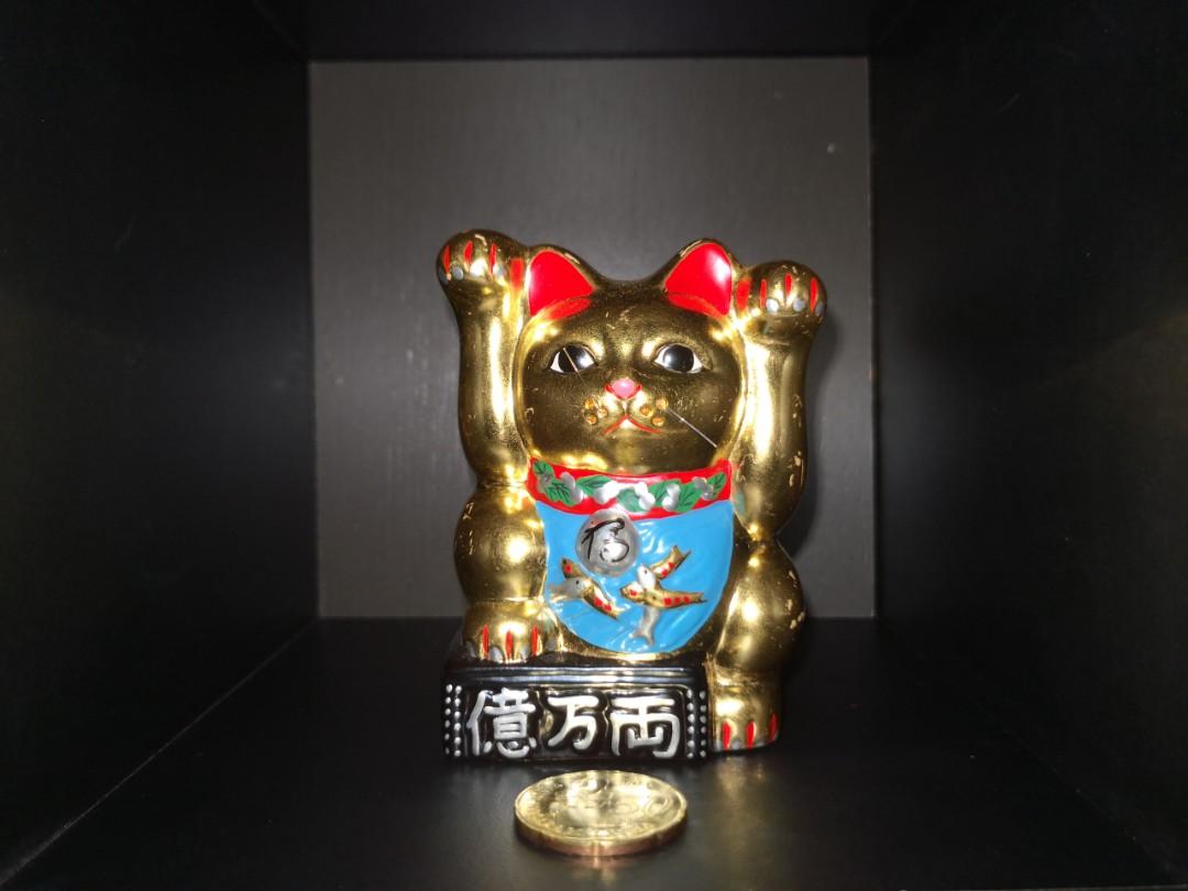 Japanese gold color hand-painted lucky cat with special shape ...