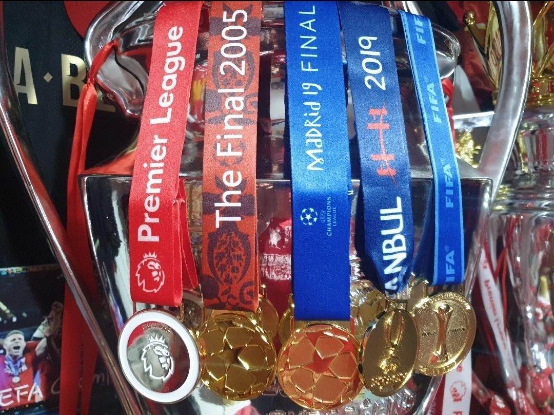 Liverpool 5 Major Winner Medals Set, Sports Equipment, Other Sports ...