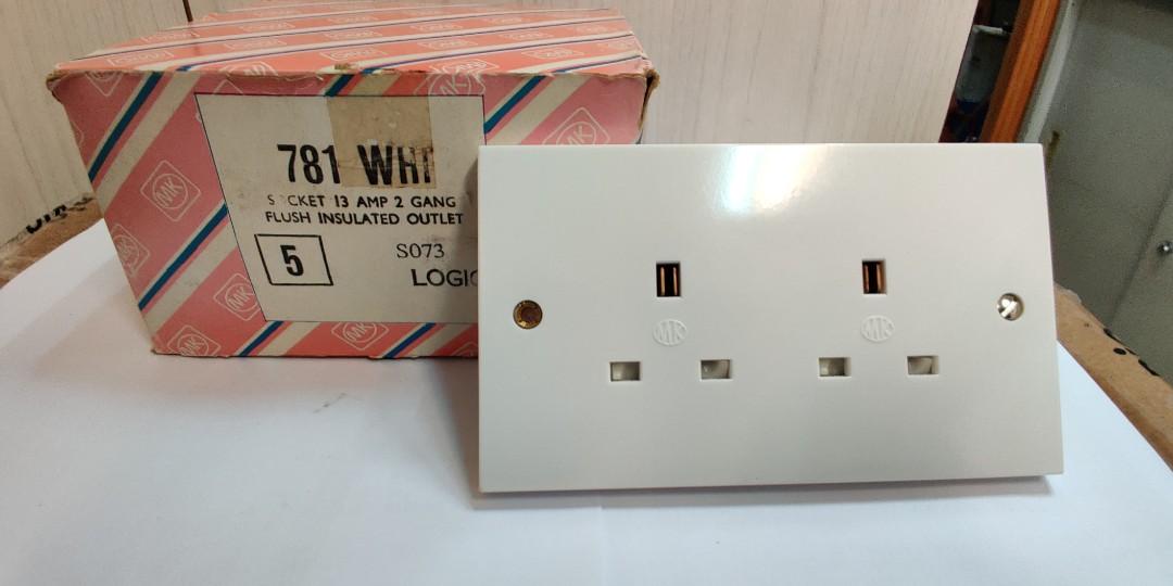 MK Electric 781 Flush insulated (Socket), 家庭電器, 轉插器及插頭 - Carousell