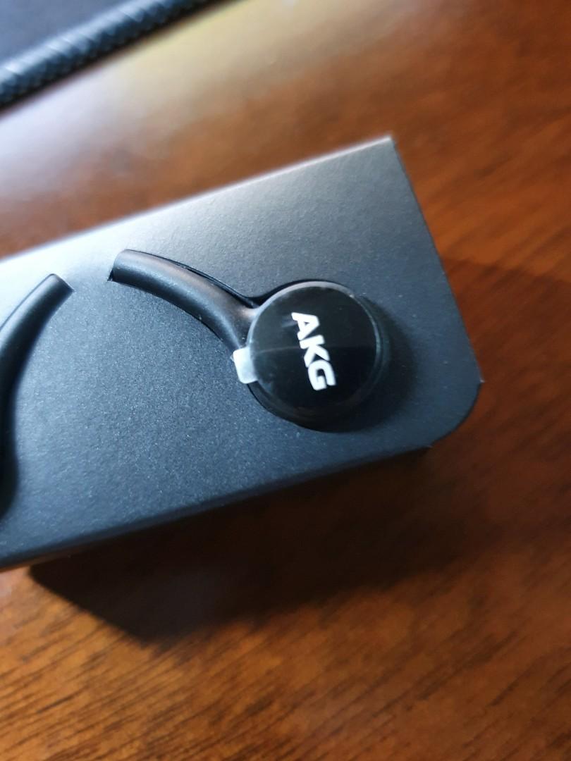 Original Samsung AKG earphones, Audio, Earphones on Carousell